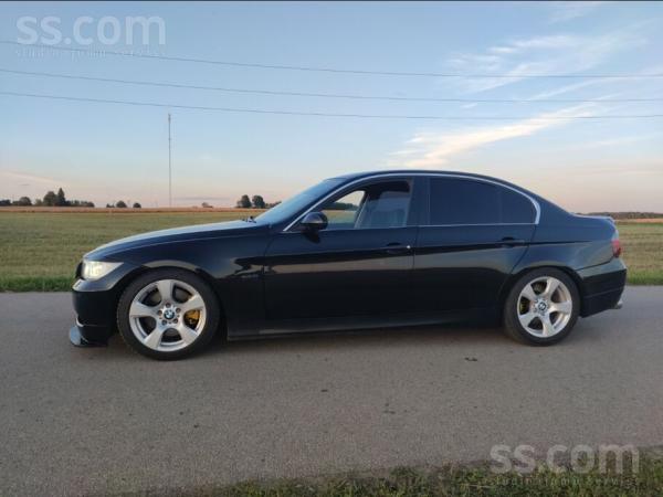 Black BMW 325 2008 in Preili, with an engine capacity of 3.00 L and mileage of 334 thousand km for 4950 €, photo 4 on AUTOMOTO.COM.LV