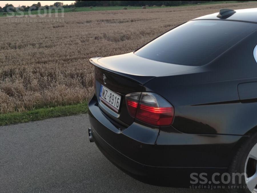 Melns BMW 325 2008 Preiļi, ar dzinēja tilpumu 3.00 L un nobraukumu 334 tūkst. km par 4950 €, foto 7 vietnē AUTOMOTO.COM.LV