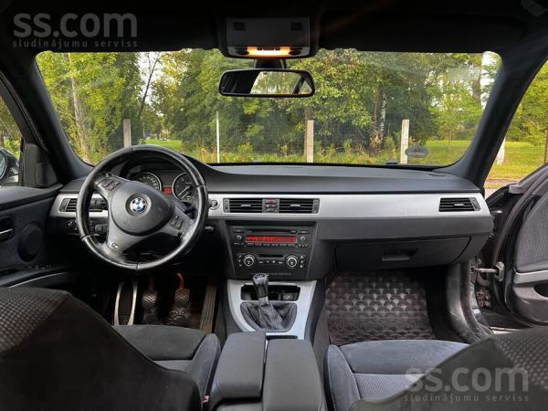 Black BMW 325 2008 in Riga, with an engine capacity of 3.00 L and mileage of 387 thousand km for 4500 €, photo 7 on AUTOMOTO.COM.LV