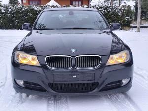 Black BMW 325 2009 in Panevezys, with an engine capacity of 2.99 L and mileage of 350 thousand km for 3888 €, photo 5 on AUTOMOTO.COM.LV