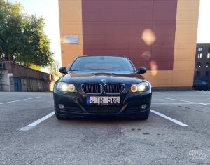 Black BMW 325 2009 in Vilnius, with an engine capacity of 3.00 L and mileage of 284 thousand km for 6000 €, photo 11 on AUTOMOTO.COM.LV