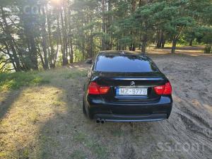 Melns BMW 325 2009 Daugavpils, ar dzinēja tilpumu 3.00 L un nobraukumu 283 tūkst. km par 6500 €, foto 10 vietnē AUTOMOTO.COM.LV