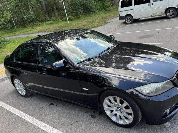 Black BMW 325 2009 in Vilnius, with an engine capacity of 2.99 L and mileage of 338 thousand km for 6990 €, photo 1 on AUTOMOTO.COM.LV