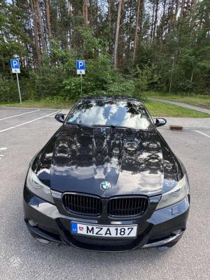Black BMW 325 2009 in Vilnius, with an engine capacity of 2.99 L and mileage of 338 thousand km for 6990 €, photo 6 on AUTOMOTO.COM.LV