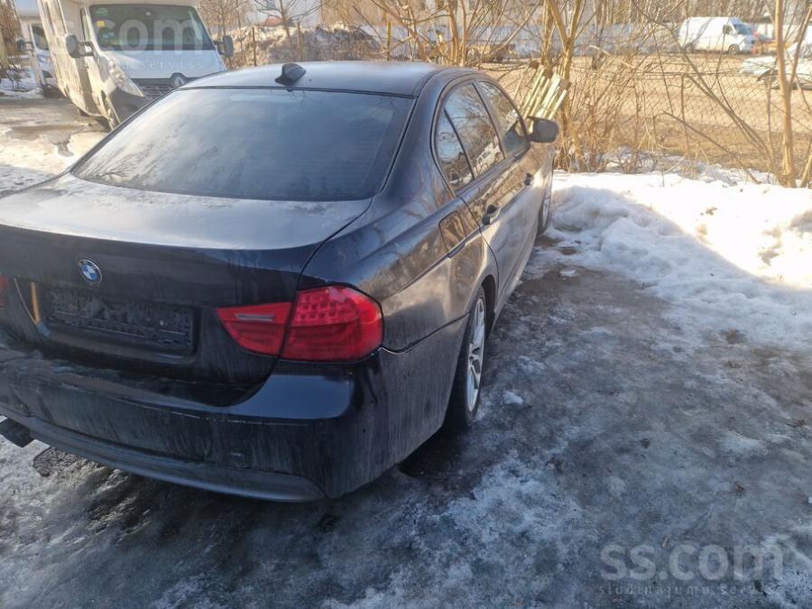 Melns BMW 325 2009 Rīga, ar dzinēja tilpumu 3.00 L un nobraukumu 470 tūkst. km par 3650 €, foto 3 vietnē AUTOMOTO.COM.LV
