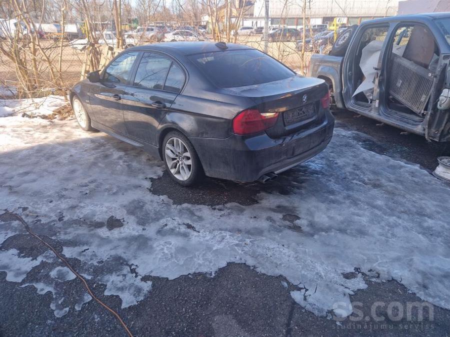 Melns BMW 325 2009 Rīga, ar dzinēja tilpumu 3.00 L un nobraukumu 470 tūkst. km par 3650 €, foto 4 vietnē AUTOMOTO.COM.LV