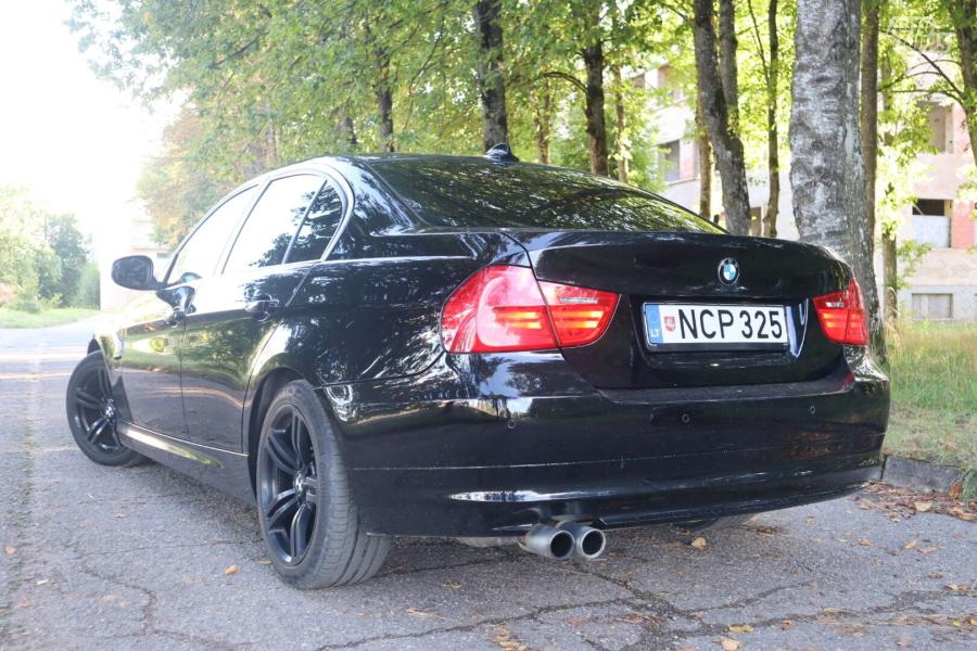 Melns BMW 325 2009 Šauļi, ar dzinēja tilpumu 2.50 L un nobraukumu 257 tūkst. km par 6750 €, foto 8 vietnē AUTOMOTO.COM.LV