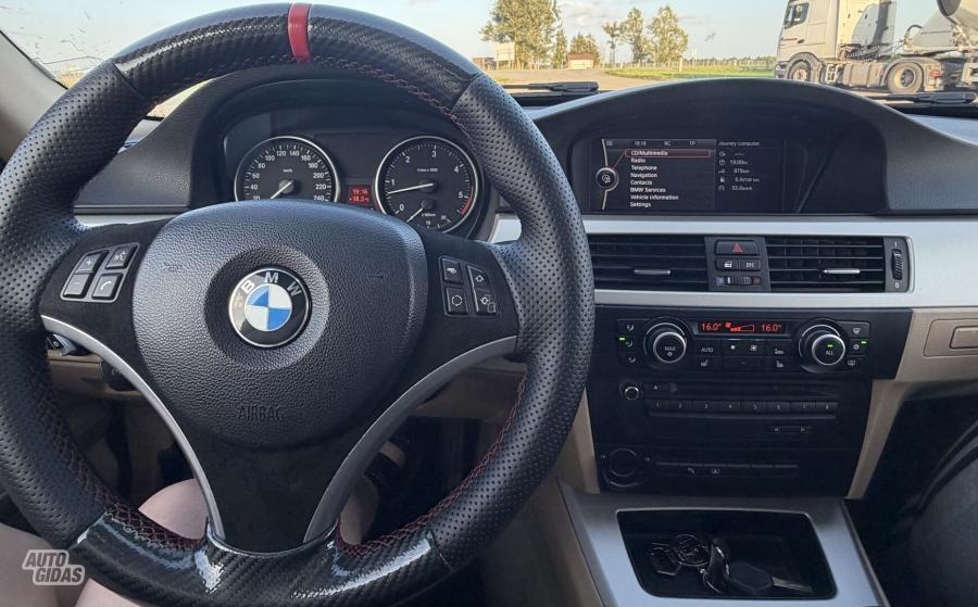 Melns BMW 325 2009 Šauļi, ar dzinēja tilpumu 2.50 L un nobraukumu 257 tūkst. km par 6750 €, foto 12 vietnē AUTOMOTO.COM.LV