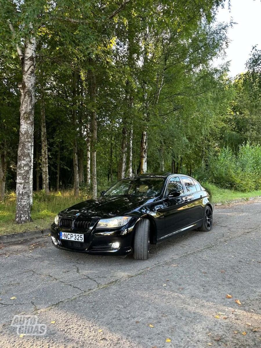 Black BMW 325 2009 in Siauliai, with an engine capacity of 3.00 L and mileage of 257 thousand km for 6750 €, photo 1 on AUTOMOTO.COM.LV