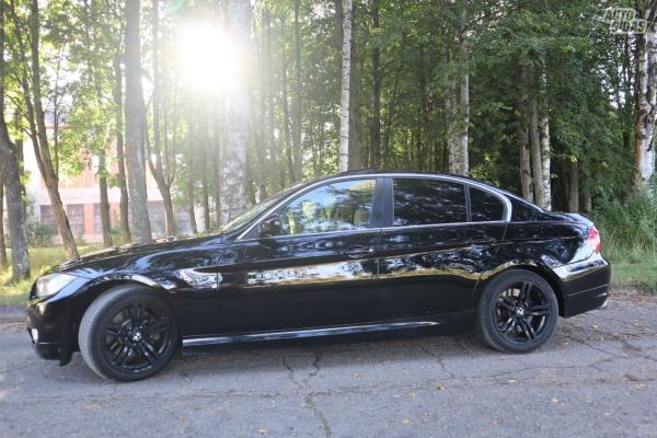 BMW 325 2009 Šauļi vietnē Melns BMW 325 2009 Šauļi, ar dzinēja tilpumu 3.00 L un nobraukumu 257 tūkst. km par 6750 €, foto 6 vietnē AUTOMOTO.COM.LV