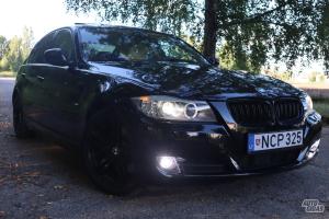 Black BMW 325 2009 in Siauliai, with an engine capacity of 3.00 L and mileage of 257 thousand km for 6750 €, photo 10 on AUTOMOTO.COM.LV