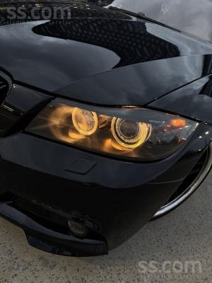 Black BMW 325 2009 in Riga, with an engine capacity of 3.00 L and mileage of 256 thousand km for 9900 €, photo 4 on AUTOMOTO.COM.LV