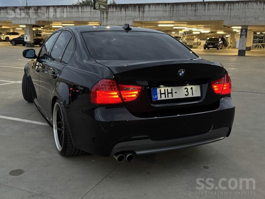 Black BMW 325 2009 in Riga, with an engine capacity of 3.00 L and mileage of 256 thousand km for 9900 €, photo 6 on AUTOMOTO.COM.LV