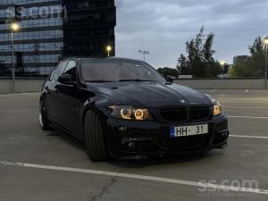 Black BMW 325 2009 in Riga, with an engine capacity of 3.00 L and mileage of 256 thousand km for 9900 €, photo 8 on AUTOMOTO.COM.LV