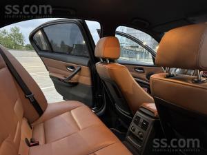 Black BMW 325 2009 in Riga, with an engine capacity of 3.00 L and mileage of 256 thousand km for 9900 €, photo 14 on AUTOMOTO.COM.LV