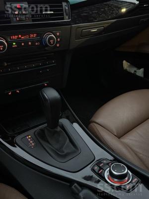 Black BMW 325 2009 in Riga, with an engine capacity of 3.00 L and mileage of 256 thousand km for 9900 €, photo 16 on AUTOMOTO.COM.LV