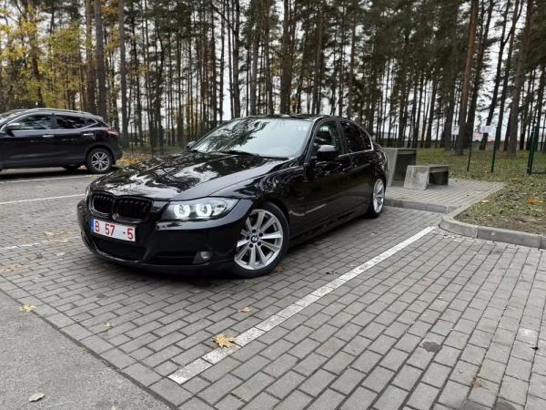 Черный БМВ 325 2010 в Рига, объемом двигателя 3.00 л и пробегом 220 тыс. км за 2800 €, фото 1 на AUTOMOTO.COM.LV