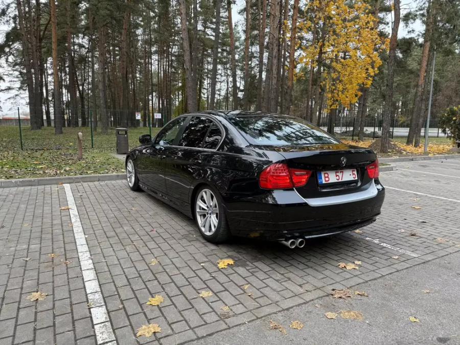 Melns BMW 325 2010 Rīga, ar dzinēja tilpumu 3.00 L un nobraukumu 220 tūkst. km par 2800 €, foto 6 vietnē AUTOMOTO.COM.LV