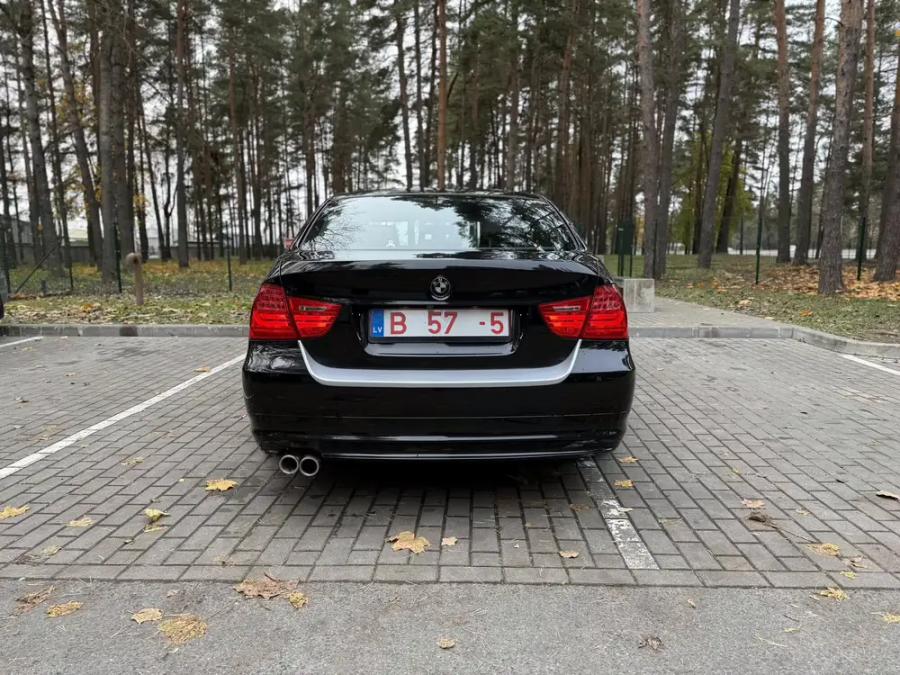 Melns BMW 325 2010 Rīga, ar dzinēja tilpumu 3.00 L un nobraukumu 220 tūkst. km par 2800 €, foto 7 vietnē AUTOMOTO.COM.LV
