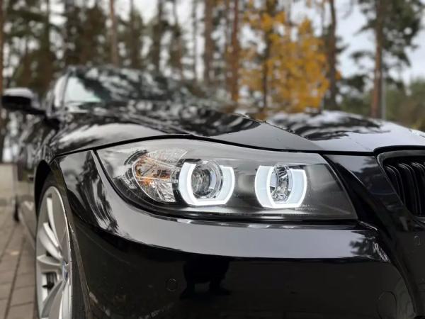Черный БМВ 325 2010 в Рига, объемом двигателя 3.00 л и пробегом 220 тыс. км за 2800 €, фото 7 на AUTOMOTO.COM.LV