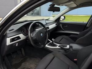 Melns BMW 325 2010 Rīga, ar dzinēja tilpumu 3.00 L un nobraukumu 220 tūkst. km par 2800 €, foto 11 vietnē AUTOMOTO.COM.LV