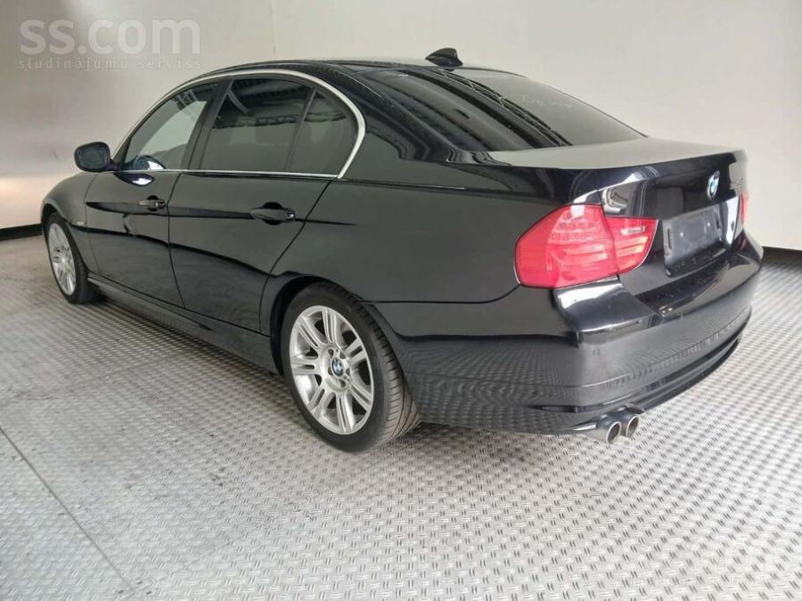 Melns BMW 325 2010 Rīga, ar dzinēja tilpumu 3.00 L un nobraukumu 336 tūkst. km par 7490 €, foto 4 vietnē AUTOMOTO.COM.LV