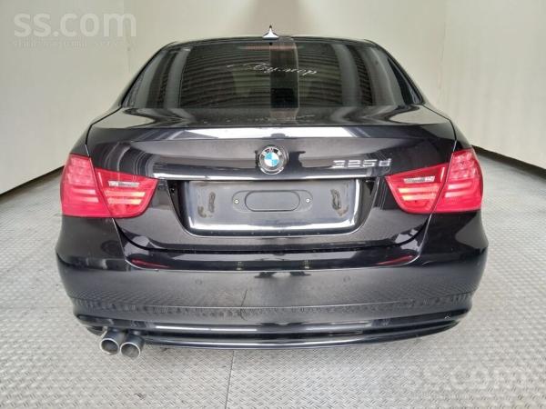 Melns BMW 325 2010 Rīga, ar dzinēja tilpumu 3.00 L un nobraukumu 336 tūkst. km par 7490 €, foto 8 vietnē AUTOMOTO.COM.LV