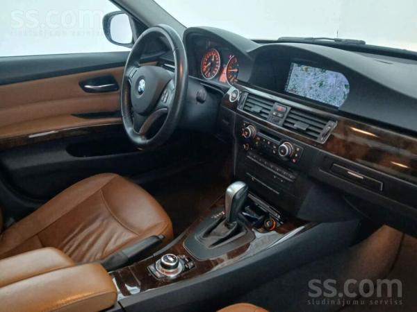 Melns BMW 325 2010 Rīga, ar dzinēja tilpumu 3.00 L un nobraukumu 336 tūkst. km par 7490 €, foto 11 vietnē AUTOMOTO.COM.LV
