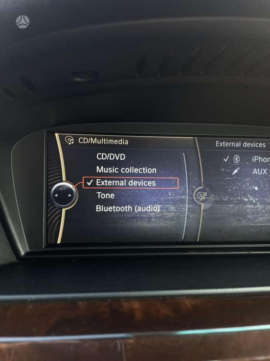 Black BMW 325 2010 in Vilnius, with an engine capacity of 2.99 L and mileage of 295 thousand km for 6280 €, photo 9 on AUTOMOTO.COM.LV