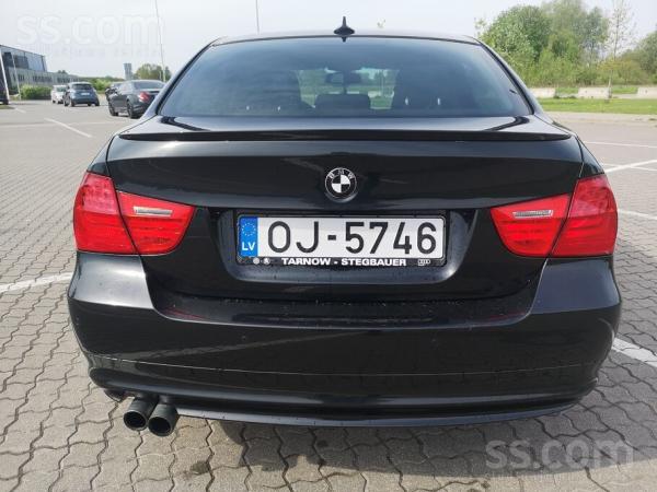 Black BMW 325 2011 in Riga, with an engine capacity of 3.00 L and mileage of 0 thousand km for 7290 €, photo 5 on AUTOMOTO.COM.LV