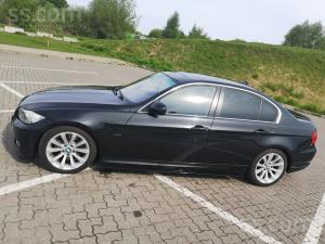 Black BMW 325 2011 in Riga, with an engine capacity of 3.00 L and mileage of 0 thousand km for 7290 €, photo 8 on AUTOMOTO.COM.LV