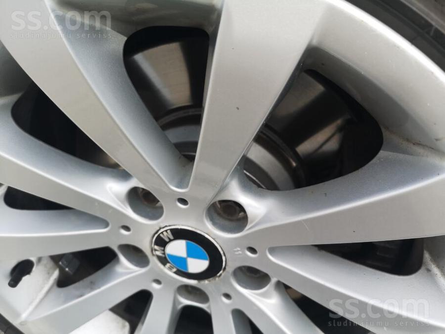 Black BMW 325 2011 in Riga, with an engine capacity of 3.00 L and mileage of 0 thousand km for 7290 €, photo 9 on AUTOMOTO.COM.LV