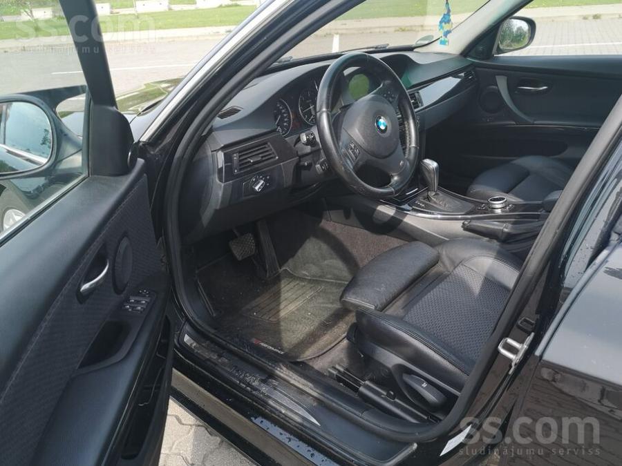 Black BMW 325 2011 in Riga, with an engine capacity of 3.00 L and mileage of 0 thousand km for 7290 €, photo 14 on AUTOMOTO.COM.LV