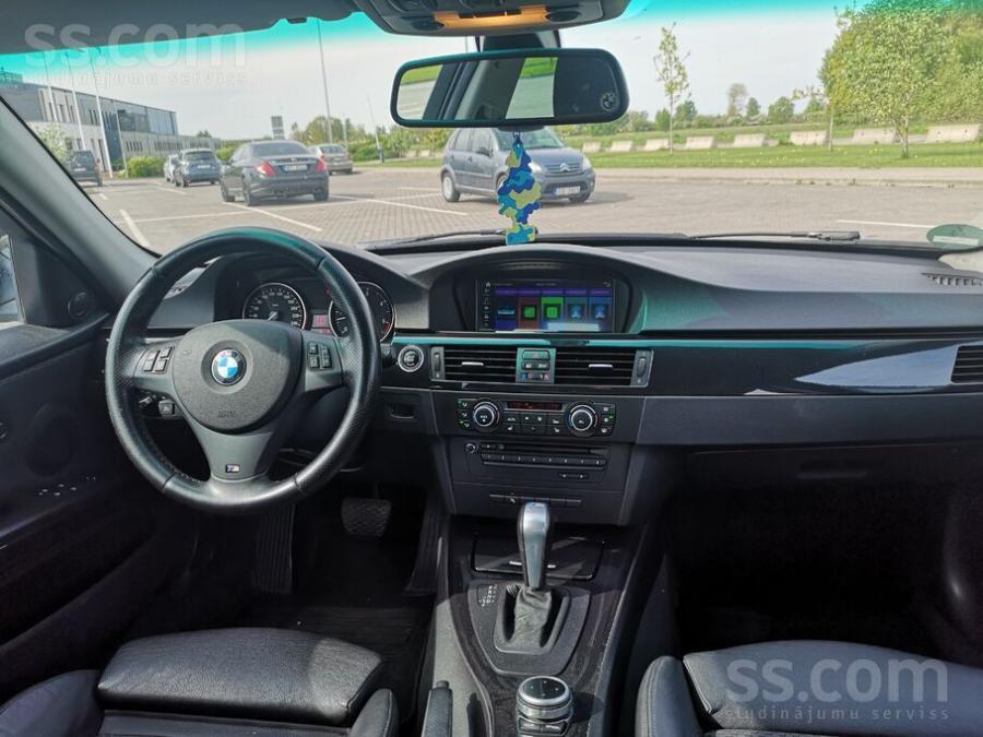 Black BMW 325 2011 in Riga, with an engine capacity of 3.00 L and mileage of 0 thousand km for 7290 €, photo 18 on AUTOMOTO.COM.LV