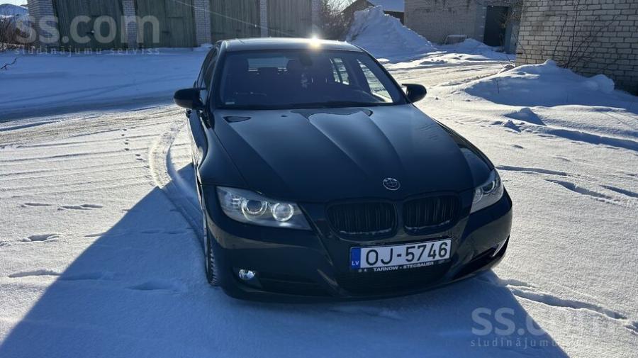 Черный БМВ 325 2011 в Айзкраукле, объемом двигателя 3.00 л и пробегом 229 тыс. км за 8000 €, фото 4 на AUTOMOTO.COM.LV