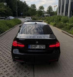 Black BMW 325 2017 in Vilnius, with an engine capacity of 2.00 L and mileage of 227 thousand km for 17000 €, photo 7 on AUTOMOTO.COM.LV