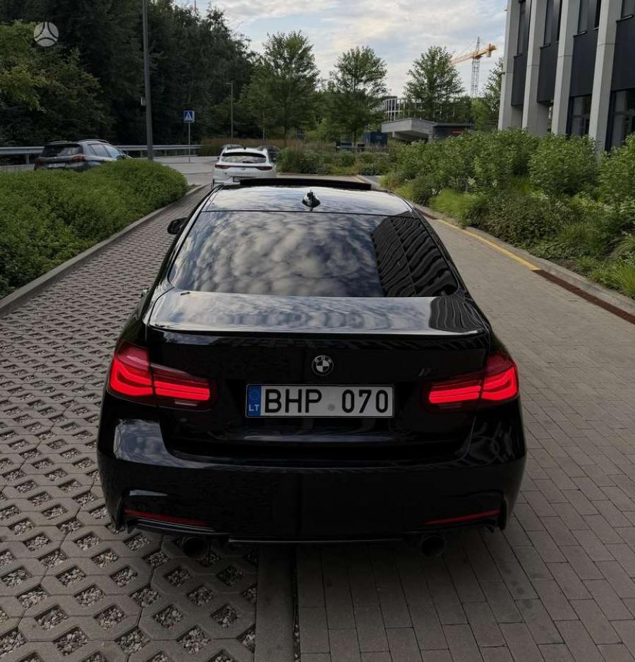 Black BMW 325 2017 in Vilnius, with an engine capacity of 2.00 L and mileage of 227 thousand km for 17000 €, photo 7 on AUTOMOTO.COM.LV