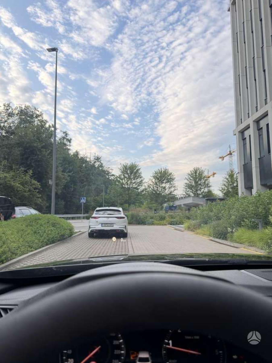 Black BMW 325 2017 in Vilnius, with an engine capacity of 2.00 L and mileage of 227 thousand km for 17000 €, photo 14 on AUTOMOTO.COM.LV