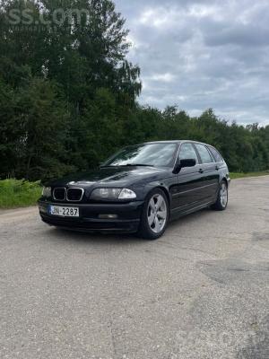 Melns BMW 325 2001 Aizkraukle, ar dzinēja tilpumu 2.50 L un nobraukumu 313 tūkst. km par 2599 €, foto  vietnē AUTOMOTO.COM.LV