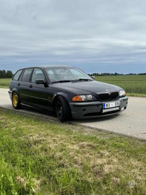 Black BMW 325 2001 in Bauska, with an engine capacity of 2.49 L and mileage of 374 thousand km for 2500 €, photo 3 on AUTOMOTO.COM.LV