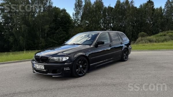 Black BMW 325 2003 in Riga, with an engine capacity of 2.50 L and mileage of 308 thousand km for 4000 €, photo 1 on AUTOMOTO.COM.LV