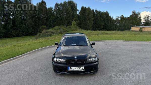 Black BMW 325 2003 in Riga, with an engine capacity of 2.50 L and mileage of 308 thousand km for 4000 €, photo 4 on AUTOMOTO.COM.LV