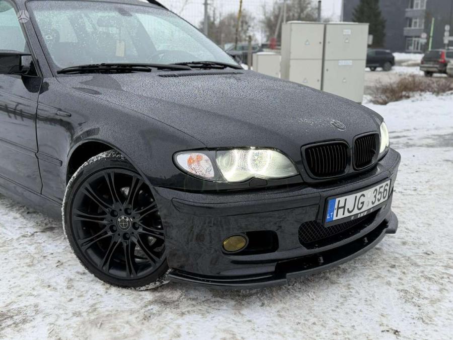 Melns BMW 325 2004 Kauņa, ar dzinēja tilpumu 2.49 L un nobraukumu 420 tūkst. km par 3750 €, foto 3 vietnē AUTOMOTO.COM.LV