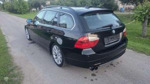 Black BMW 325 2005 in Kaunas, with an engine capacity of 2.50 L and mileage of 331 thousand km for 3450 €, photo 8 on AUTOMOTO.COM.LV