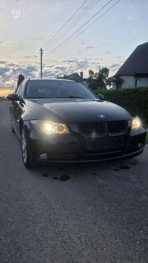 Black BMW 325 2005 in Kaunas, with an engine capacity of 2.50 L and mileage of 331 thousand km for 3450 €, photo 14 on AUTOMOTO.COM.LV