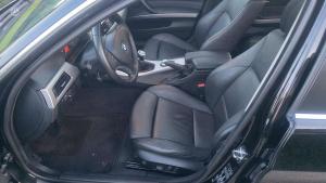 Black BMW 325 2005 in Kaunas, with an engine capacity of 2.50 L and mileage of 331 thousand km for 3450 €, photo 15 on AUTOMOTO.COM.LV