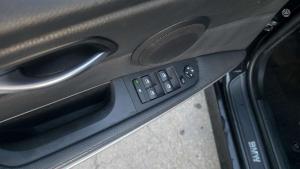 Black BMW 325 2005 in Kaunas, with an engine capacity of 2.50 L and mileage of 331 thousand km for 3450 €, photo 21 on AUTOMOTO.COM.LV