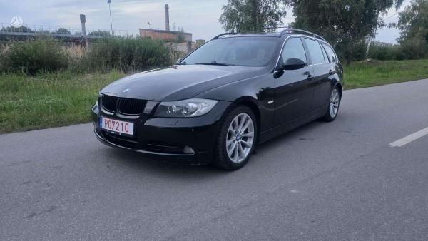 Melns BMW 325 2005 Kauņa, ar dzinēja tilpumu 2.50 L un nobraukumu 331 tūkst. km par 3950 €, foto 1 vietnē AUTOMOTO.COM.LV