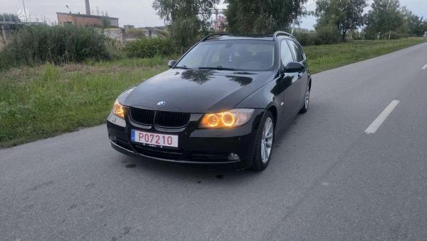 Melns BMW 325 2005 Kauņa, ar dzinēja tilpumu 2.50 L un nobraukumu 331 tūkst. km par 3950 €, foto 11 vietnē AUTOMOTO.COM.LV