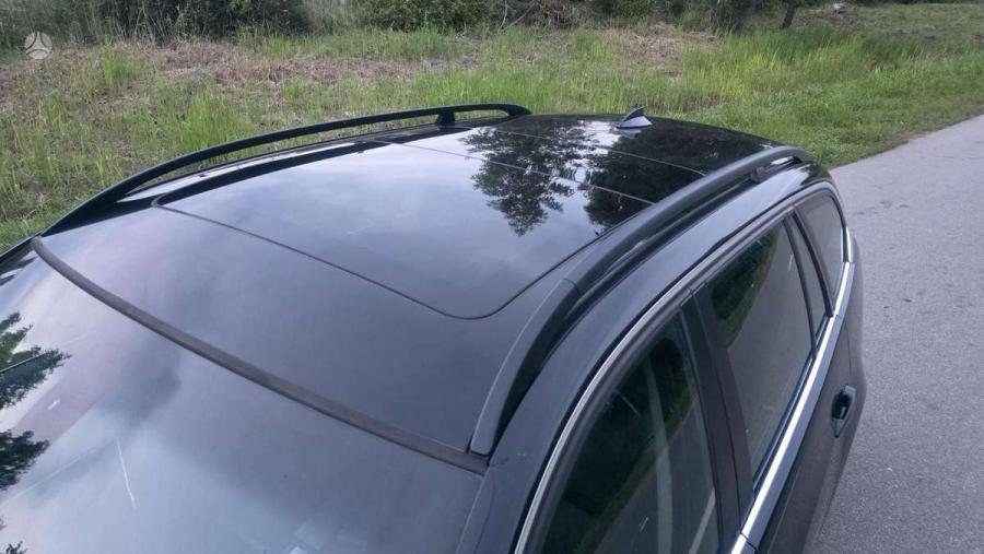 Black BMW 325 2005 in Kaunas, with an engine capacity of 2.50 L and mileage of 331 thousand km for 3950 €, photo 15 on AUTOMOTO.COM.LV